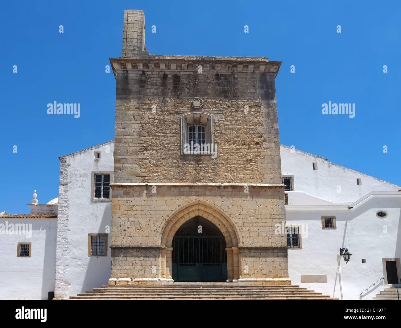 Beautiful cathedral of Faro, interesting architecture at the Algarve ...