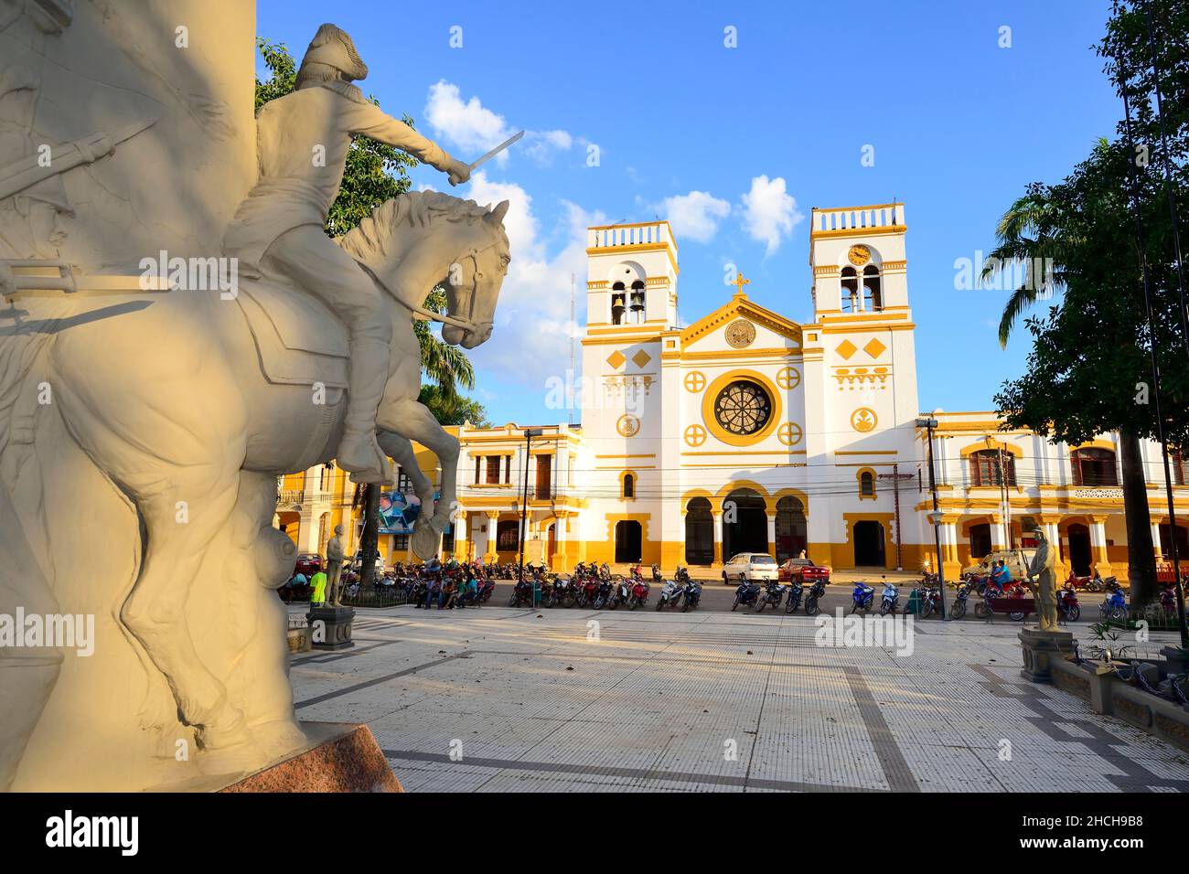 Monument to the Battle of Ingavi and Cathedral, Catedral de la ...