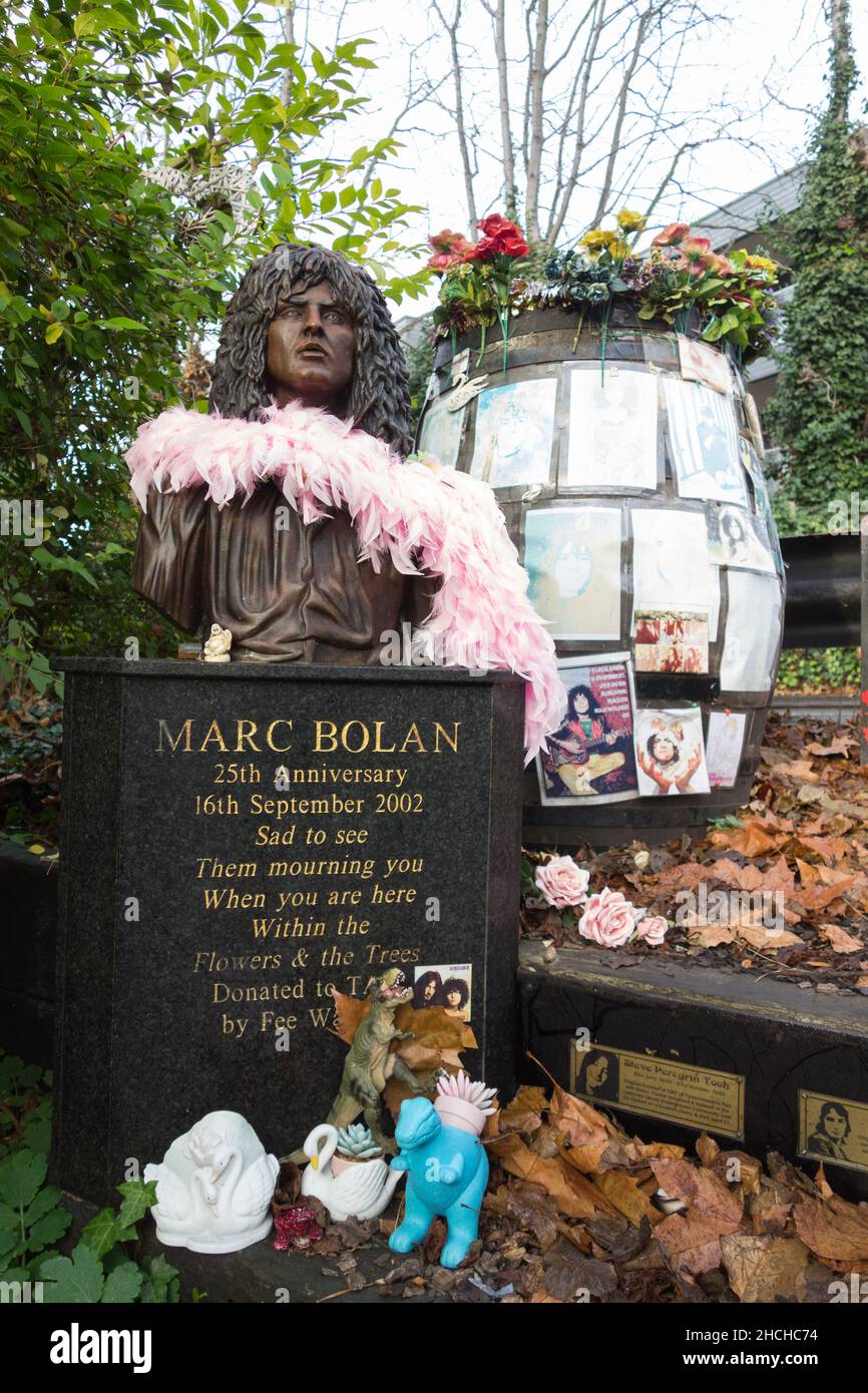 Roadside memorial and shrine to Marc Bolan, Queen's Ride, Barnes Common ...