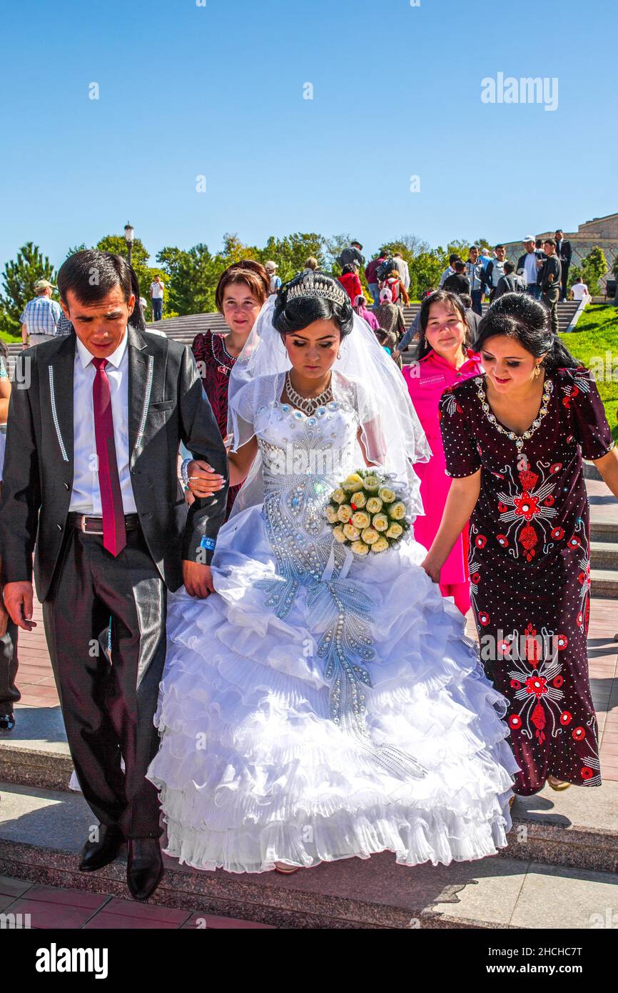 Bridal couple, wedding, Uzbekistan, Uzbekistan Stock Photo - Alamy