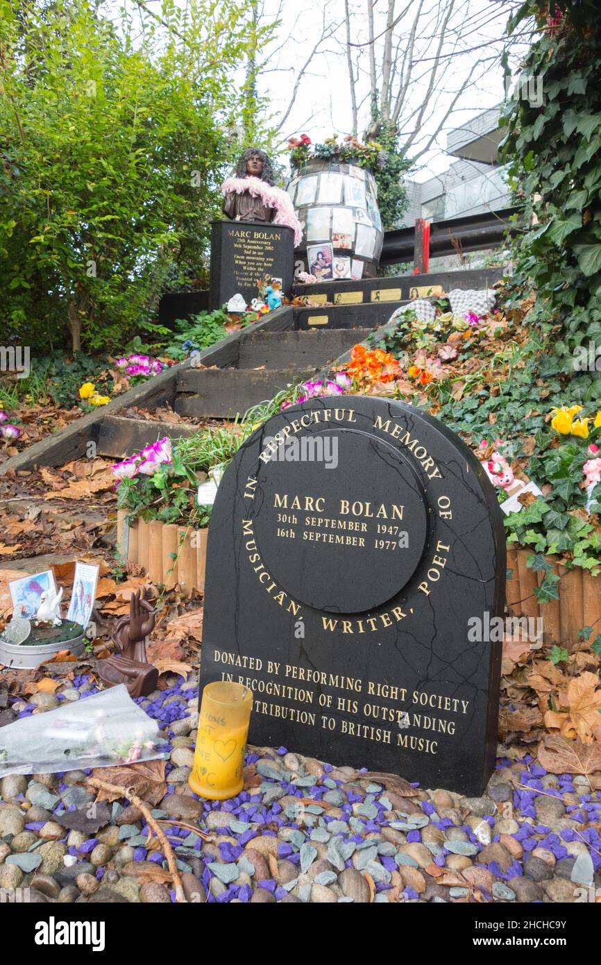Roadside memorial and shrine to Marc Bolan, Queen's Ride, Barnes Common ...