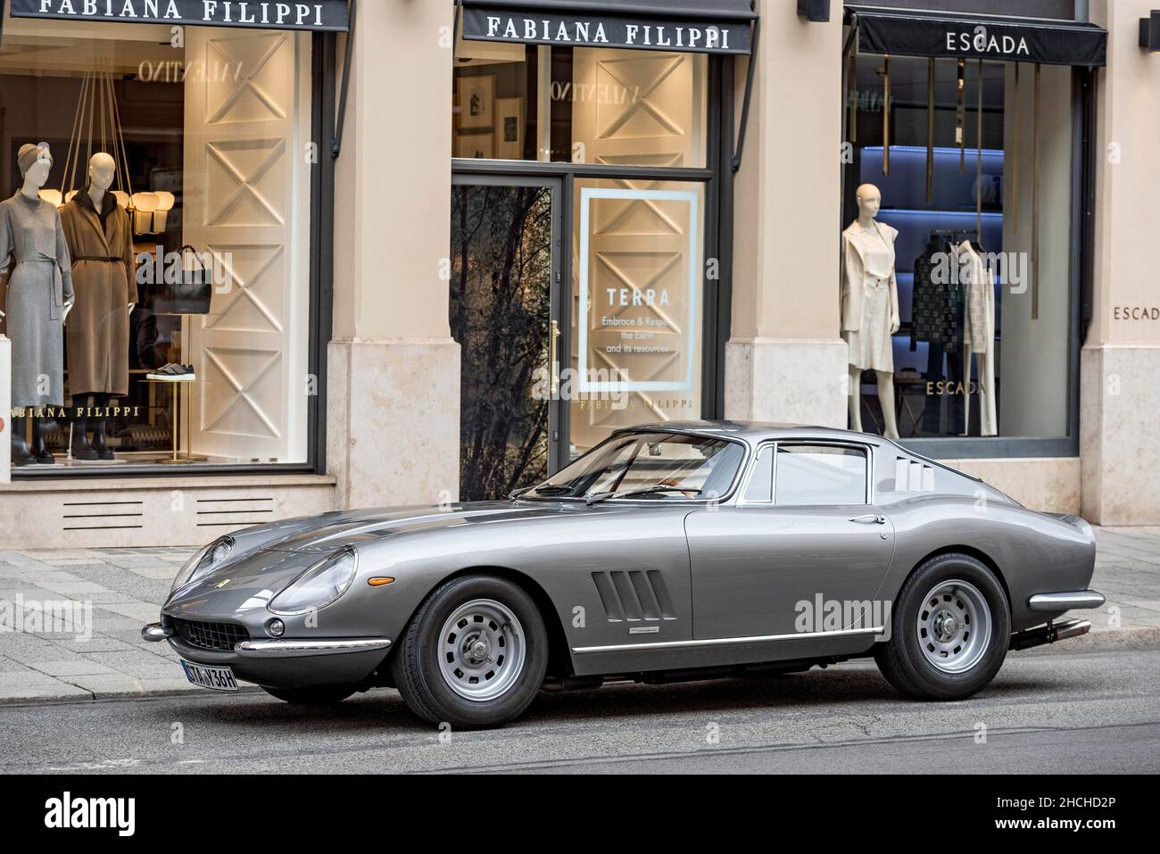 Ferrari parked in front luxury hi-res stock photography and images - Alamy