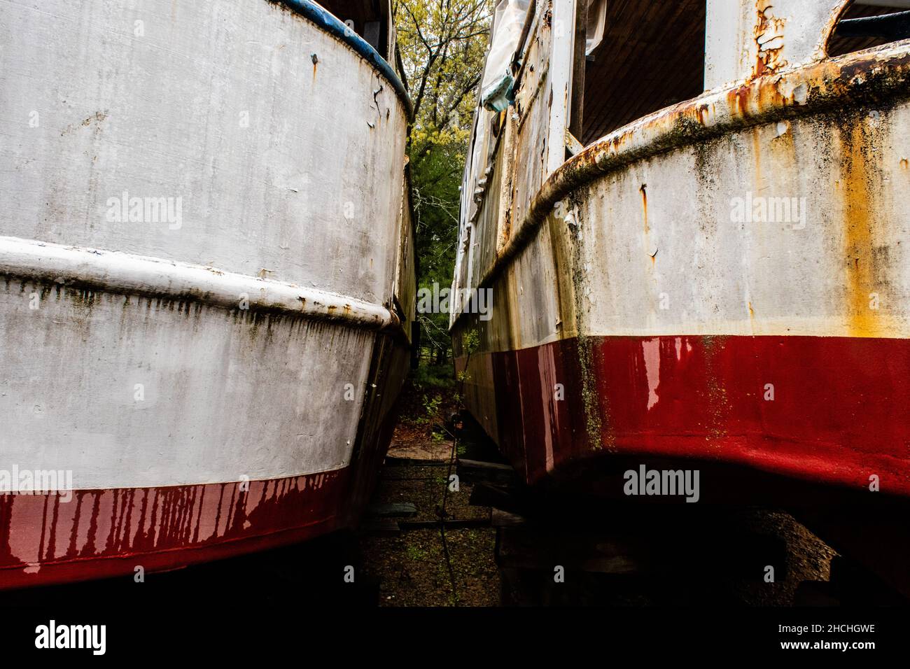 Rusty old boat hi-res stock photography and images - Alamy
