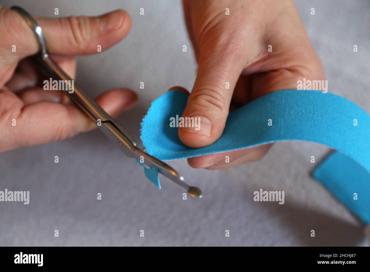 Tape cutting hi-res stock photography and images - Alamy