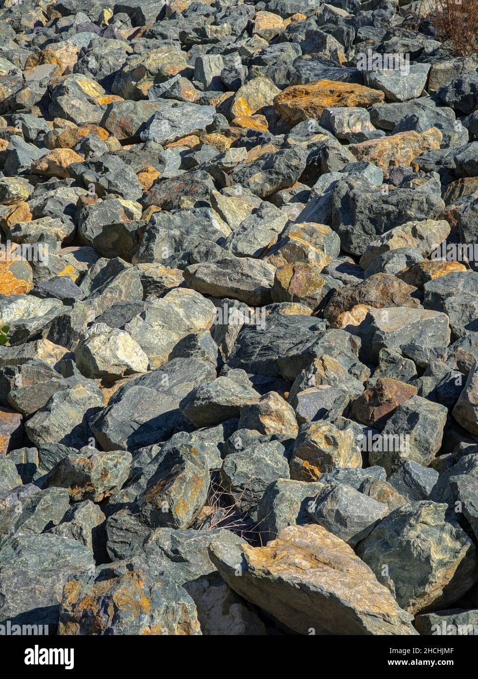 Bunch of rocks hi-res stock photography and images - Alamy