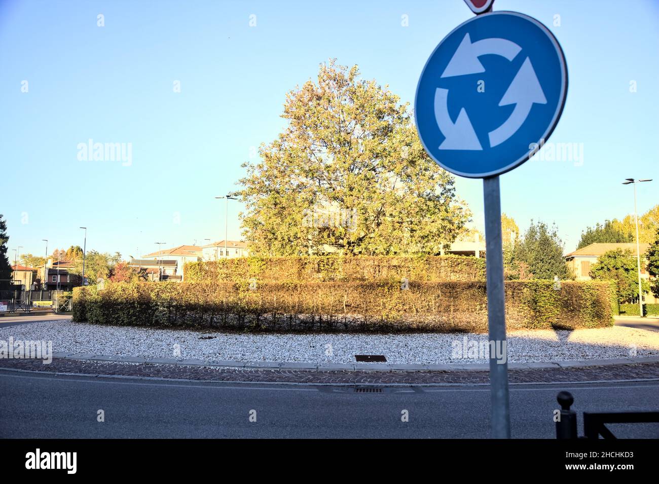 Europe roundabout sign hi-res stock photography and images - Alamy