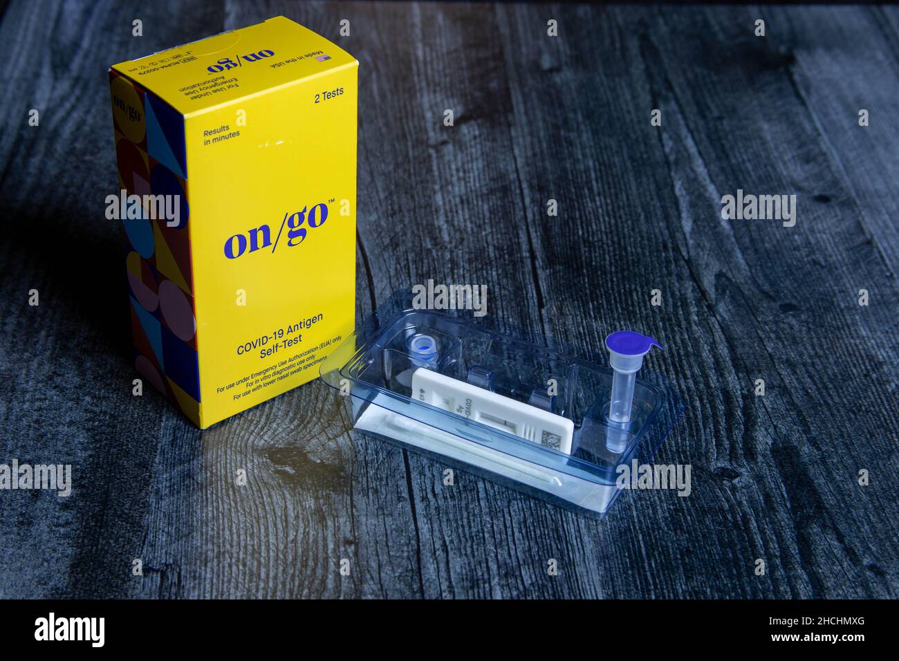 Package testing hi-res stock photography and images - Alamy
