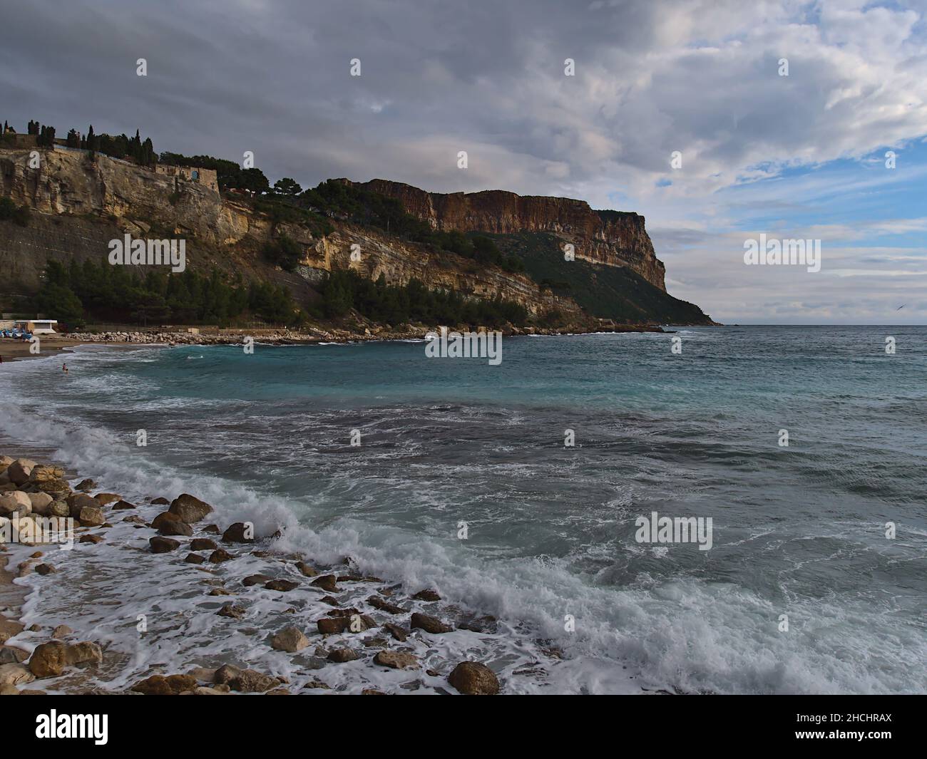 View of beach Plage de la Grande Mer at small town Cassis, French ...