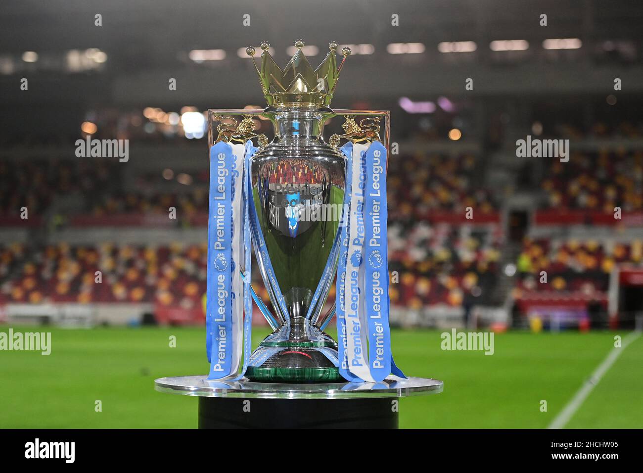 London, UK. 29th Dec, 2021. The Premier League Trophy in London, United ...