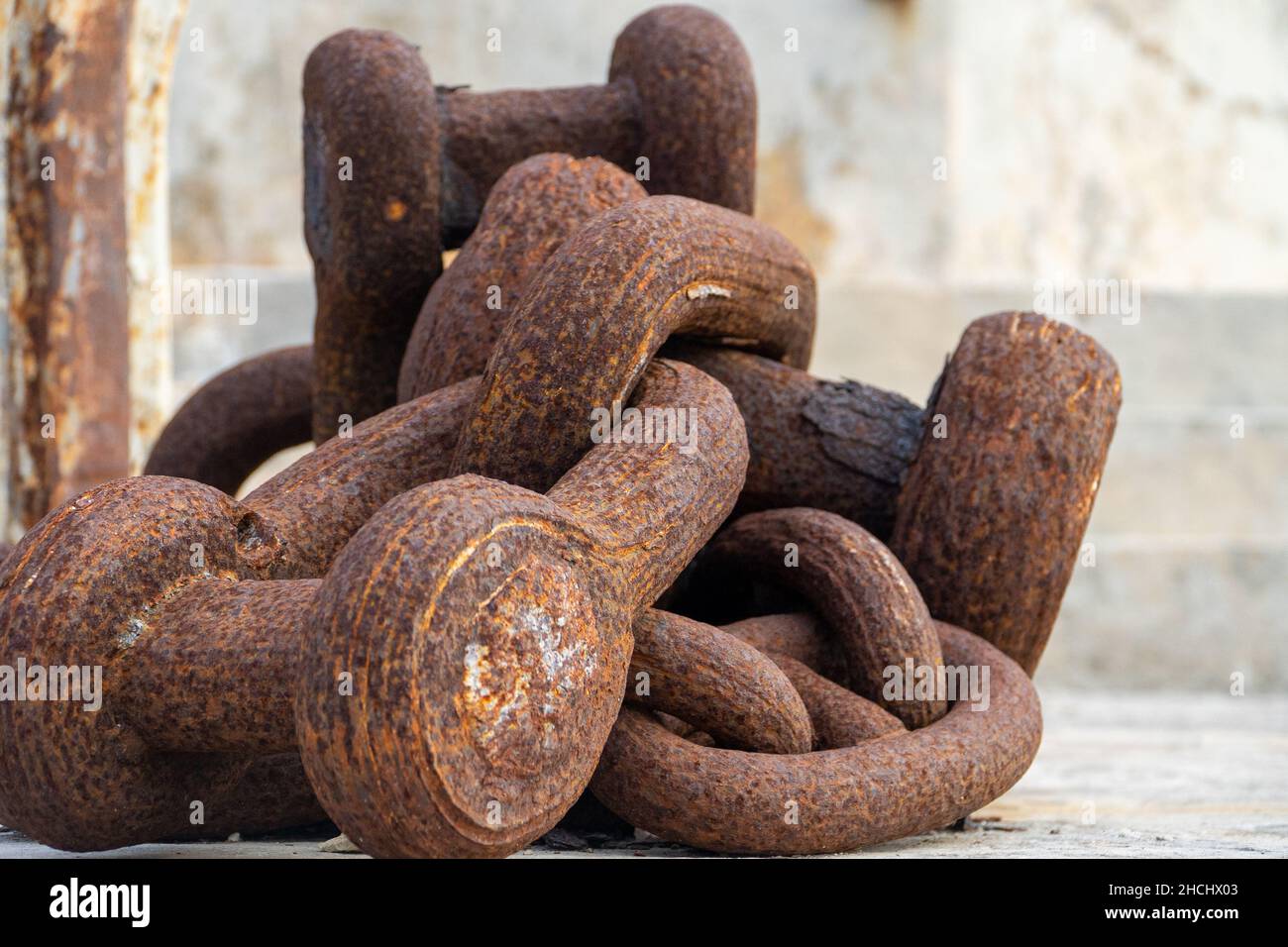 Naval chain hi-res stock photography and images - Alamy