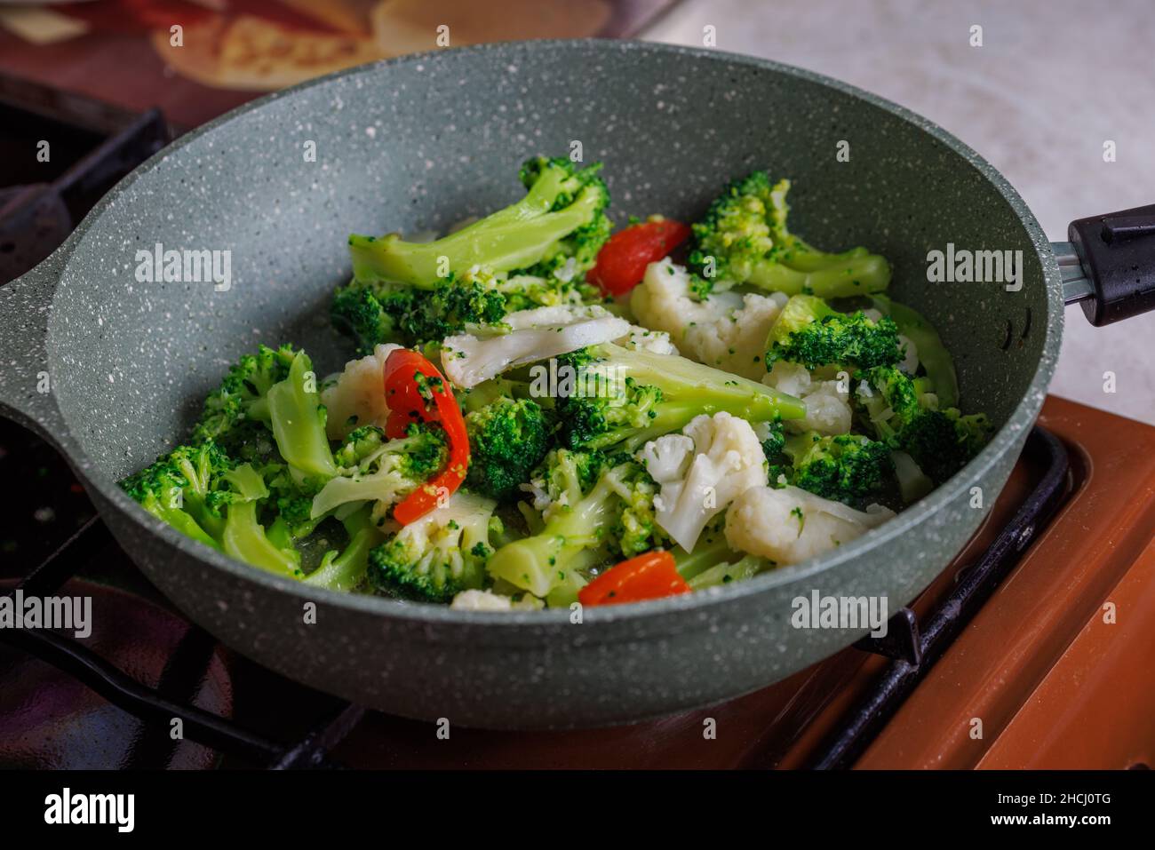 Cooking without gas hi-res stock photography and images - Alamy