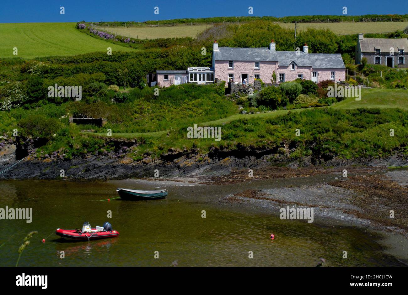 Abercastle bay hi-res stock photography and images - Alamy