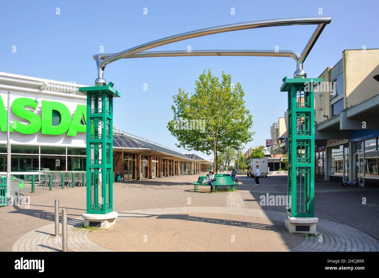 Entrance arch, Asda Walk, Town Centre, Swanley, Kent, England, United ...