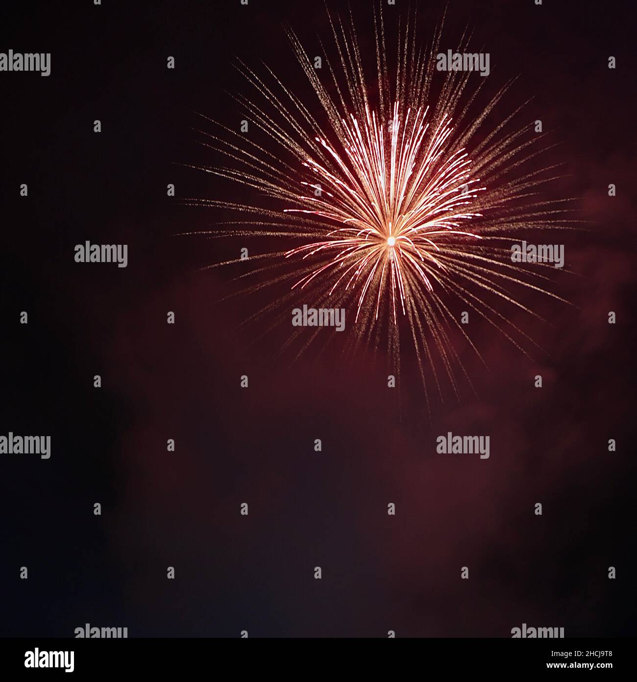 Fireworks on bonfire night Stock Photo - Alamy
