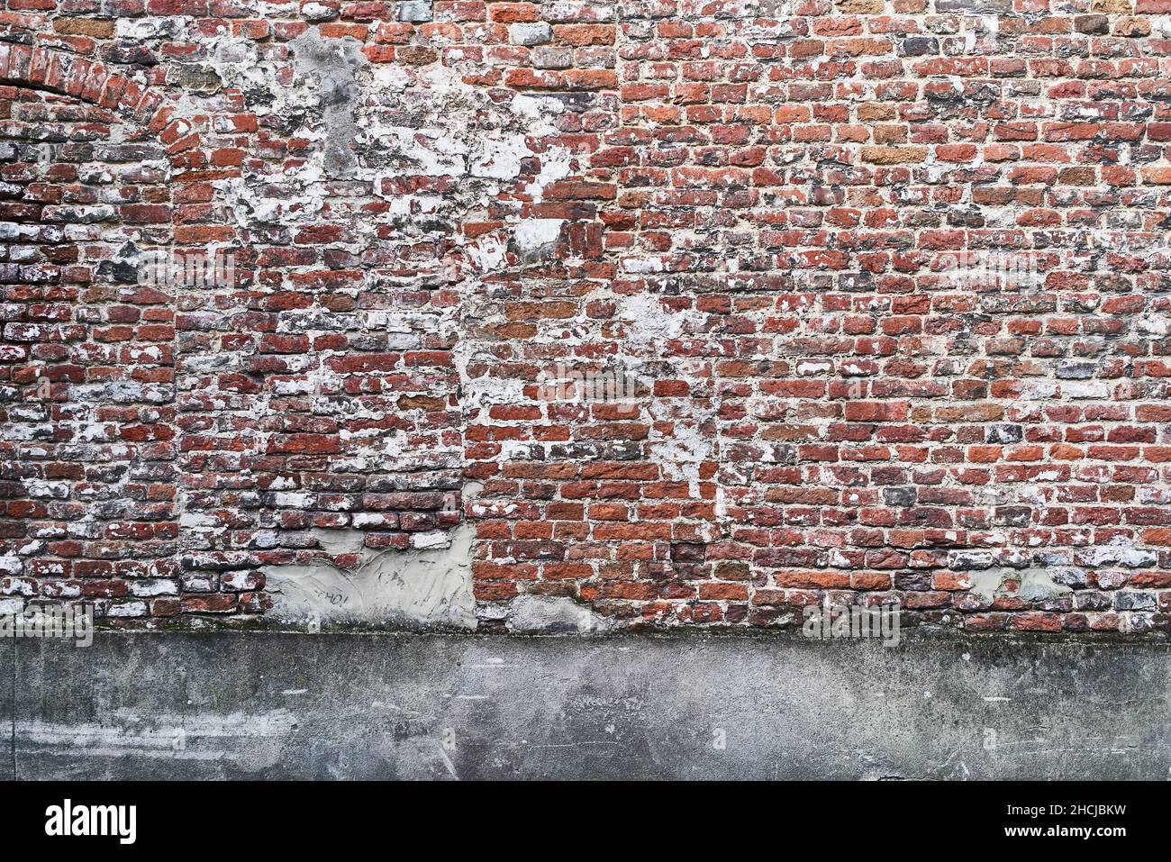 Decay brick wall surface background Stock Photo - Alamy