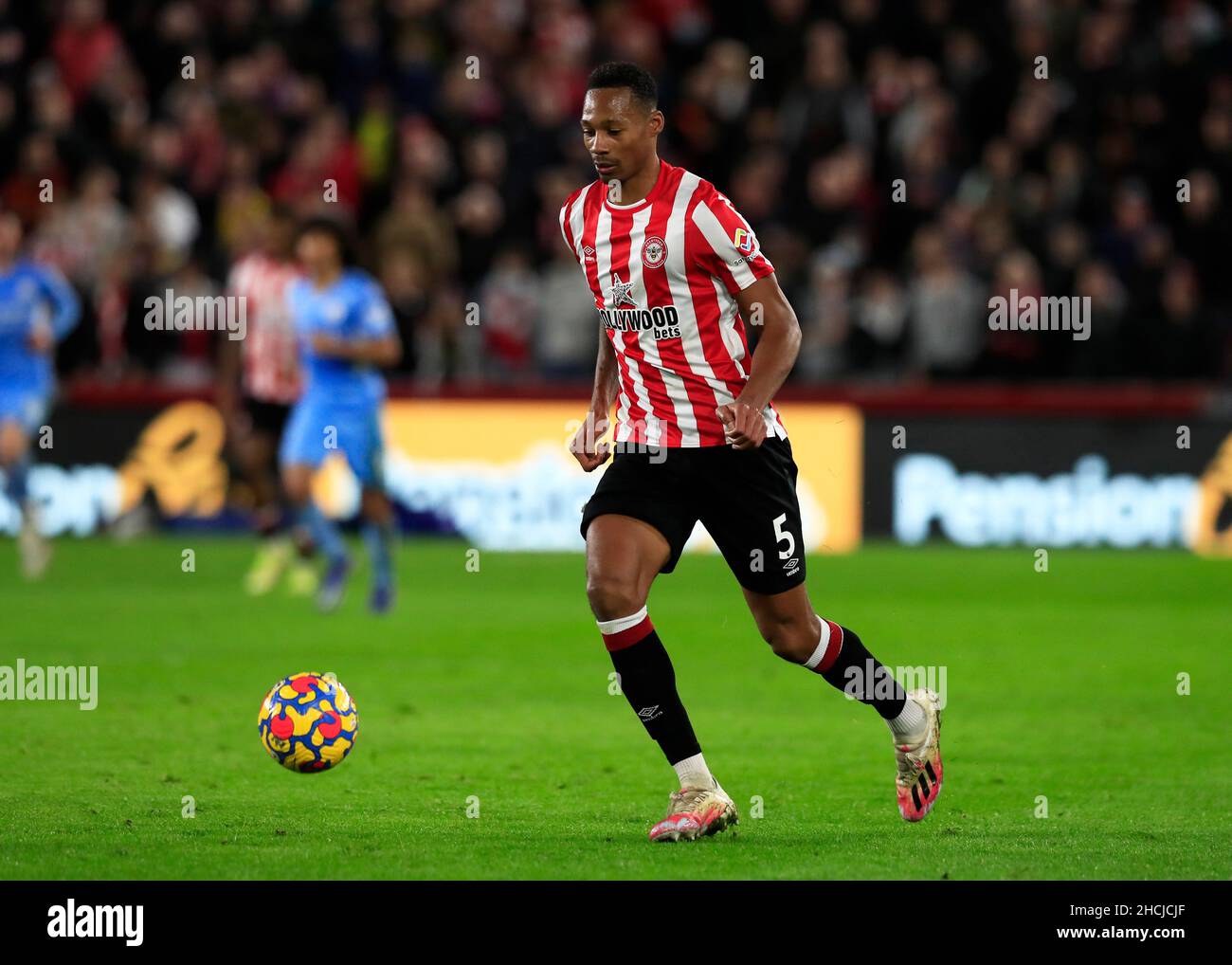 Ethan pinnock manchester city hi-res stock photography and images - Alamy