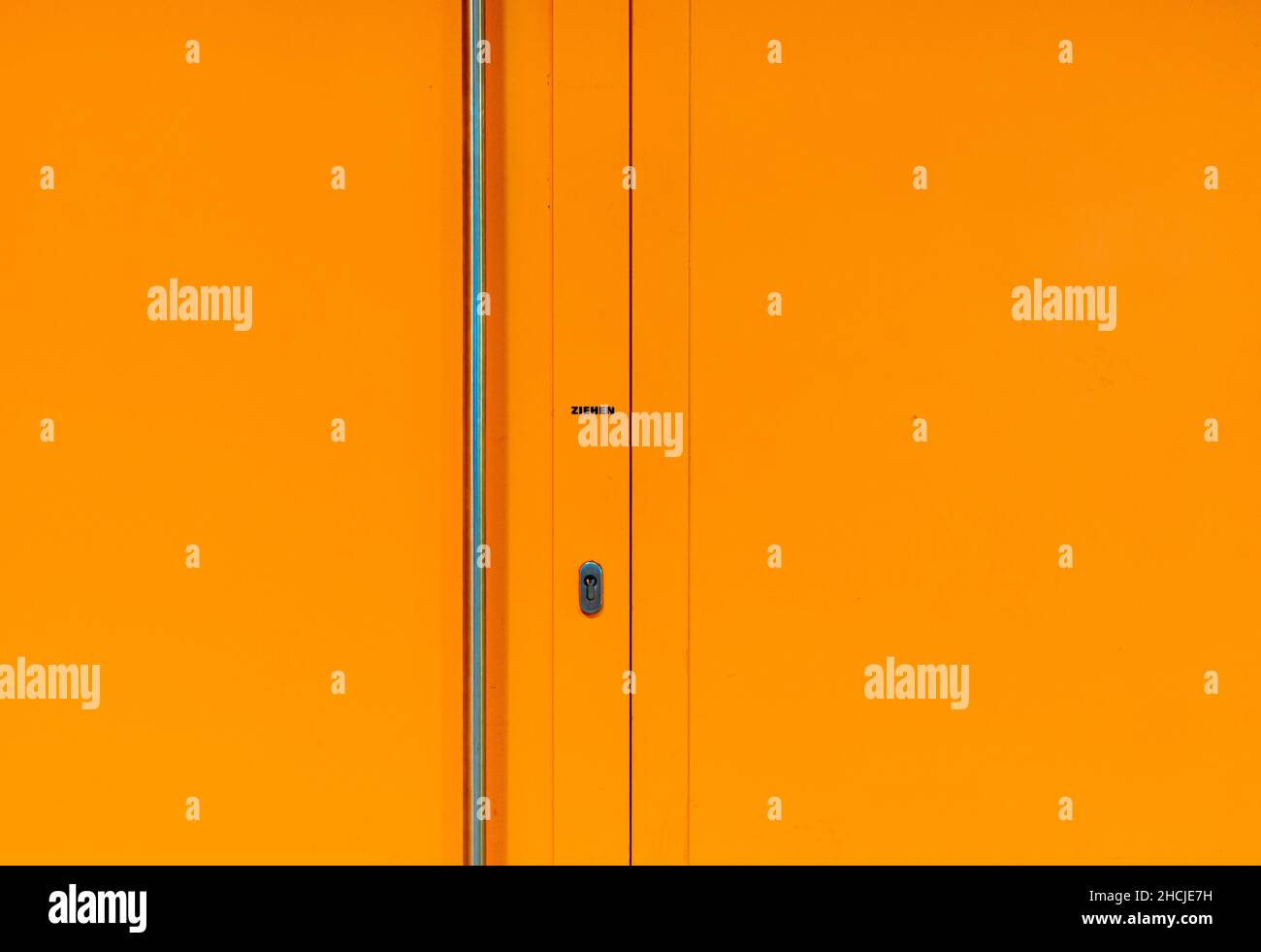 Yellow gate hi-res stock photography and images - Alamy