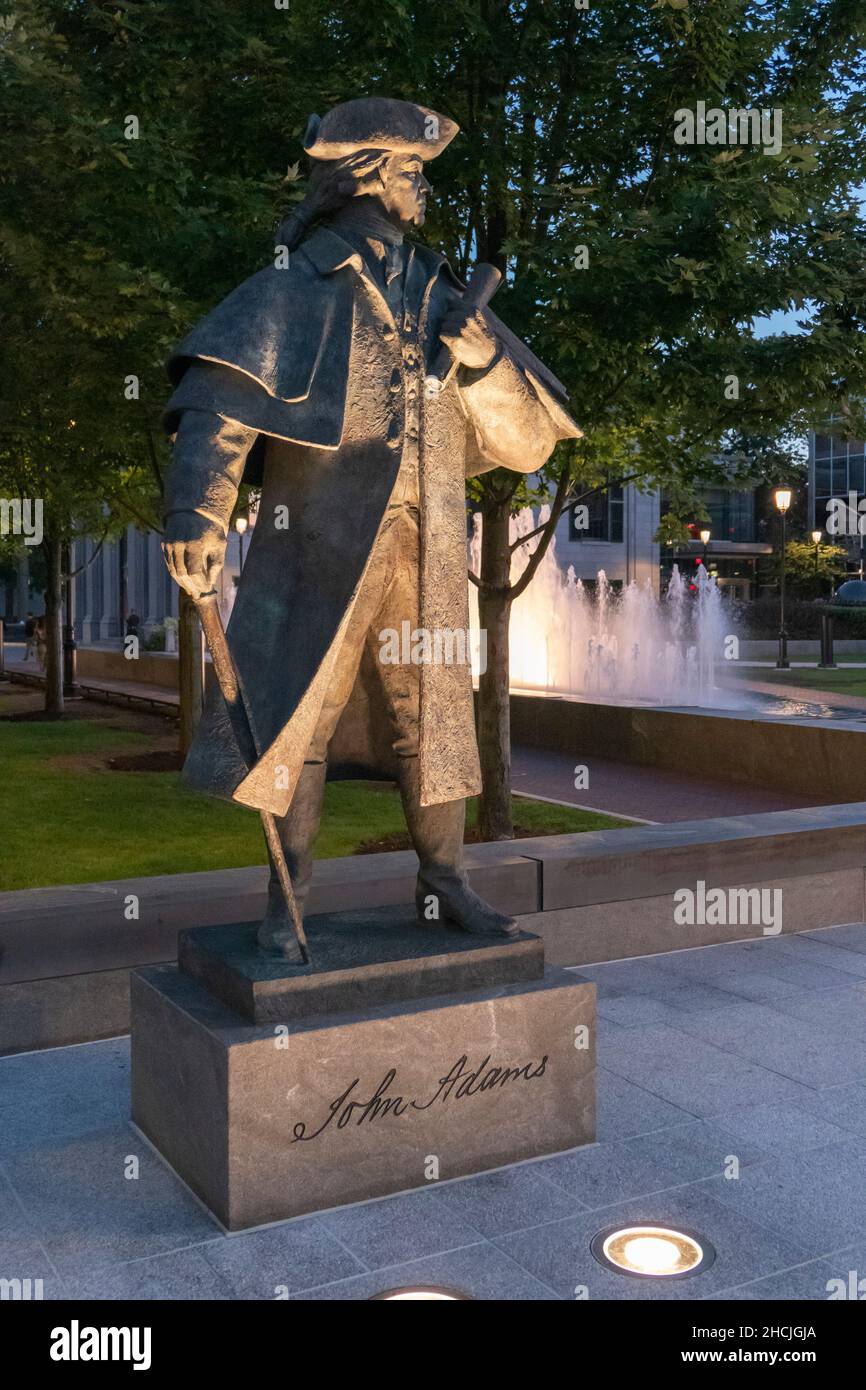 John adams statue quincy center hi-res stock photography and images - Alamy