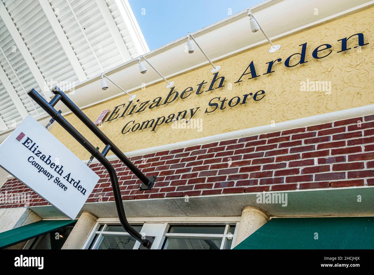 Elizabeth Arden Logo