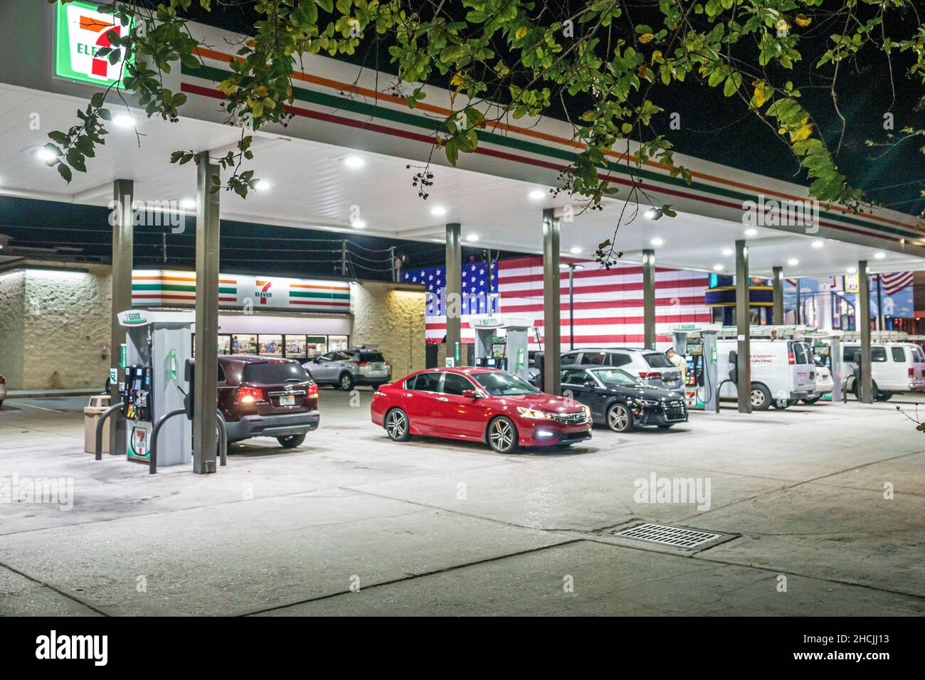 7 Eleven Night High Resolution Stock Photography and Images - Alamy