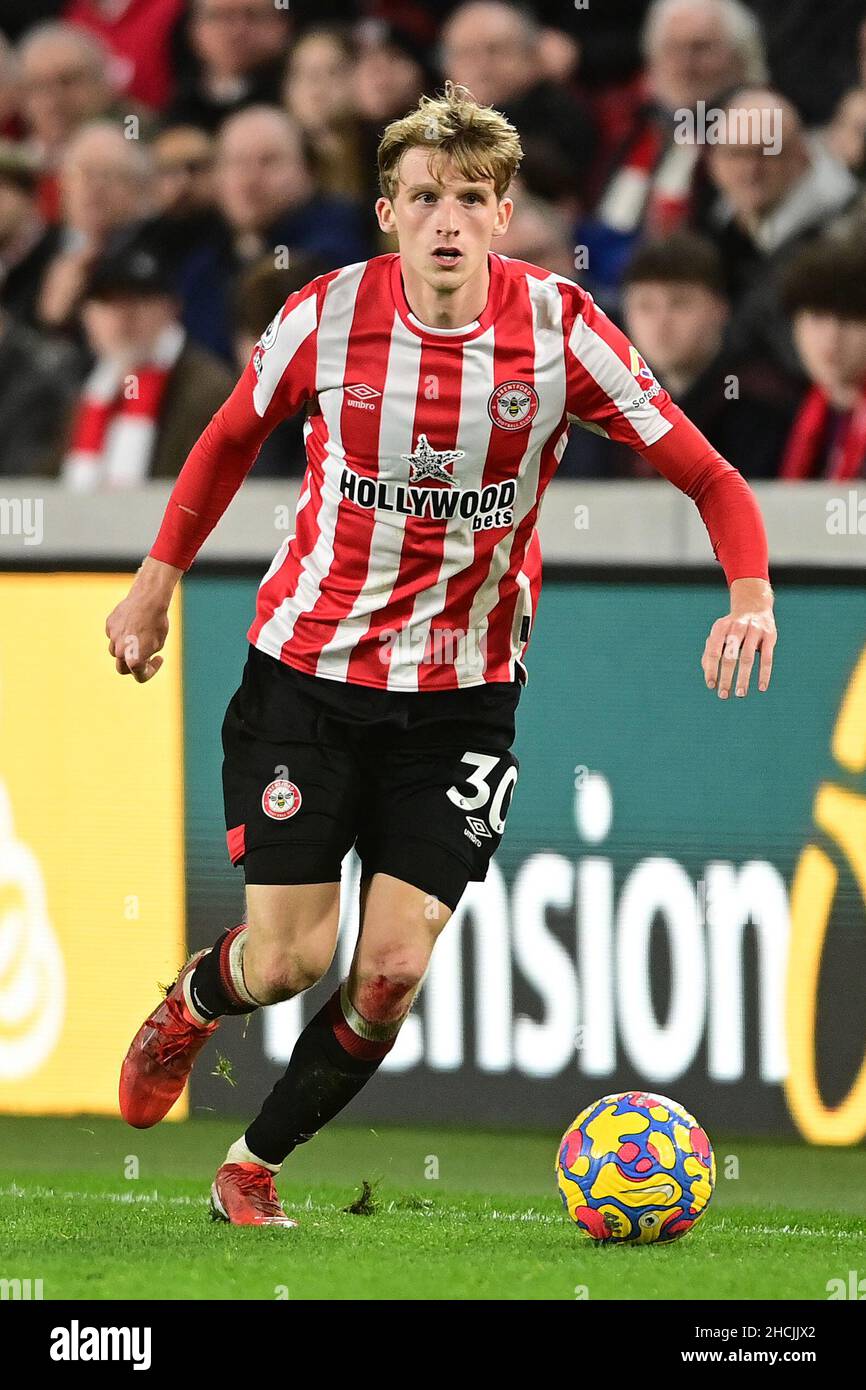 Mads roerslev brentford manchester city hi-res stock photography and ...