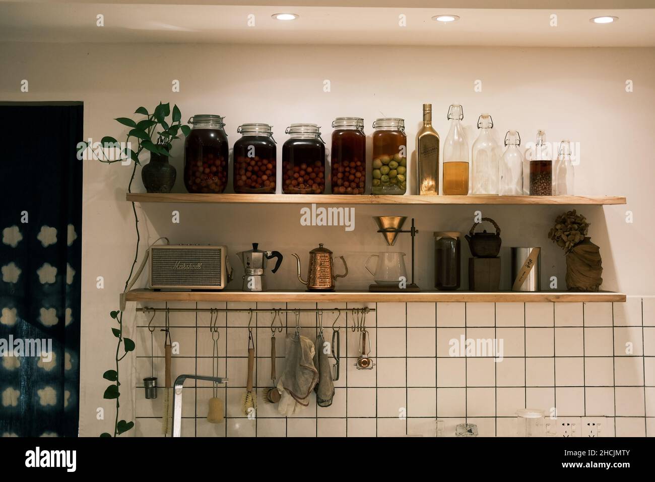 Rack full hi-res stock photography and images - Alamy