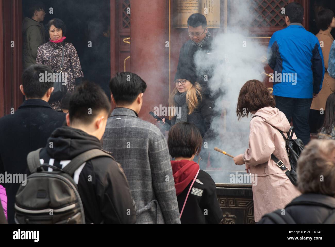 People praying at The Lama Temple Stock Photo - Alamy