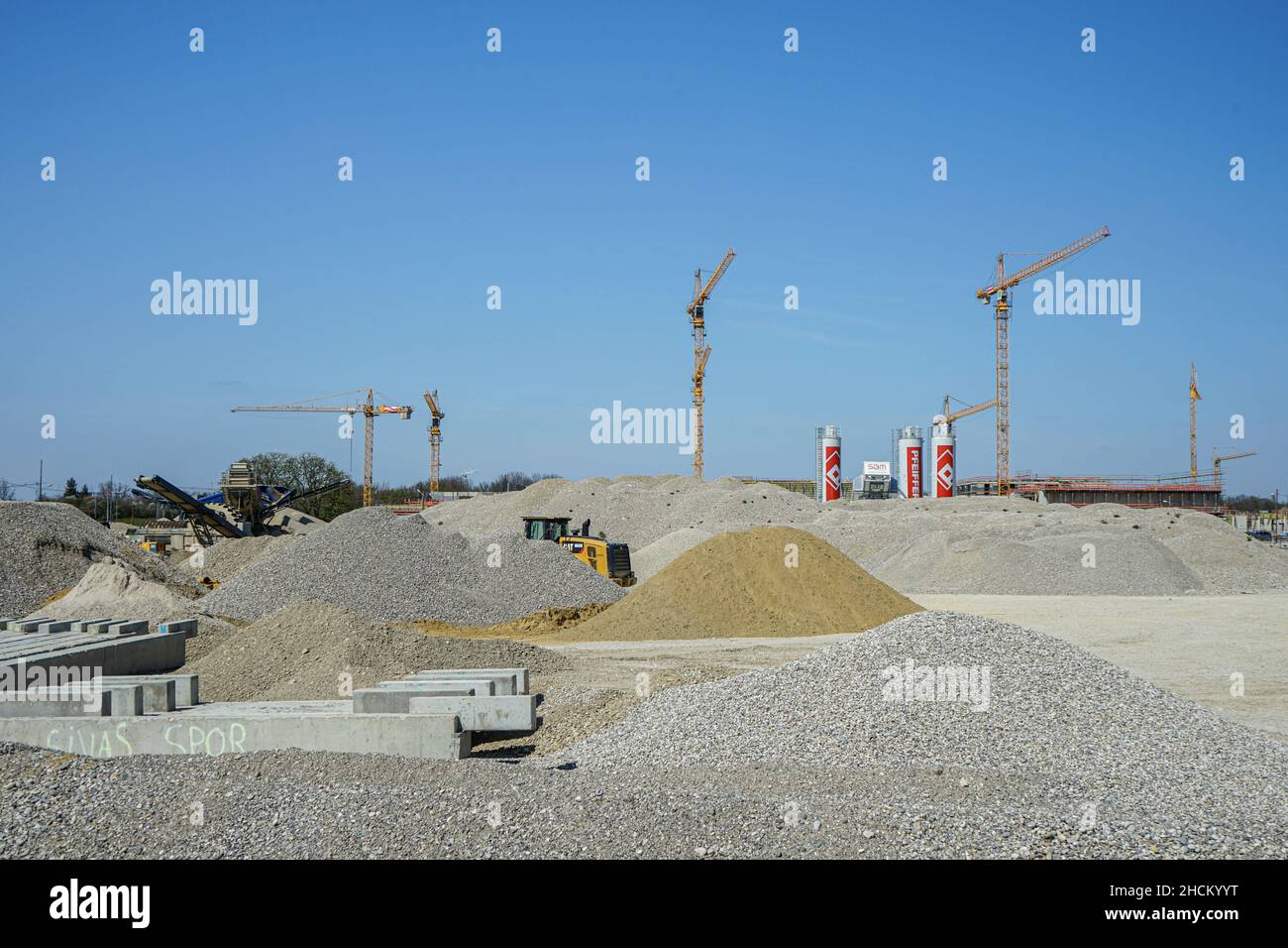 All terrain cranes hi-res stock photography and images - Alamy