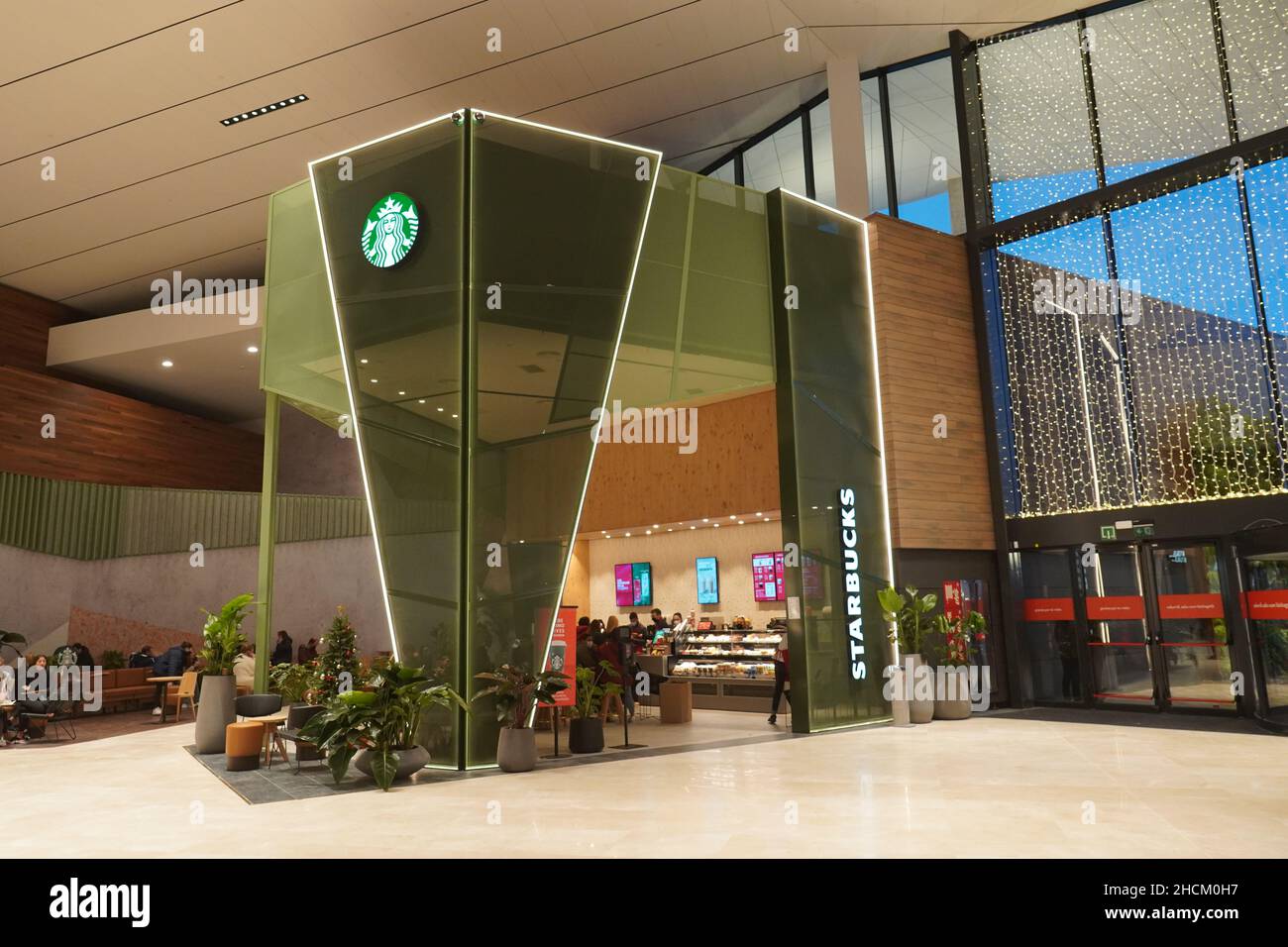 Starbucks store design hi-res stock photography and images - Alamy