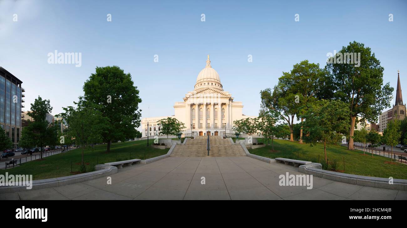 Capitol building in madison wisconsin hi-res stock photography and ...