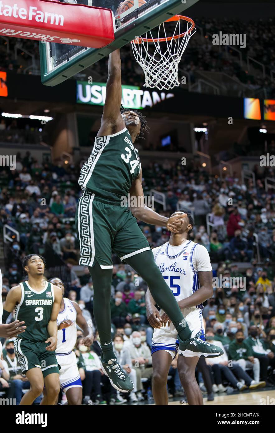 Slam dunk hi-res stock photography and images - Alamy