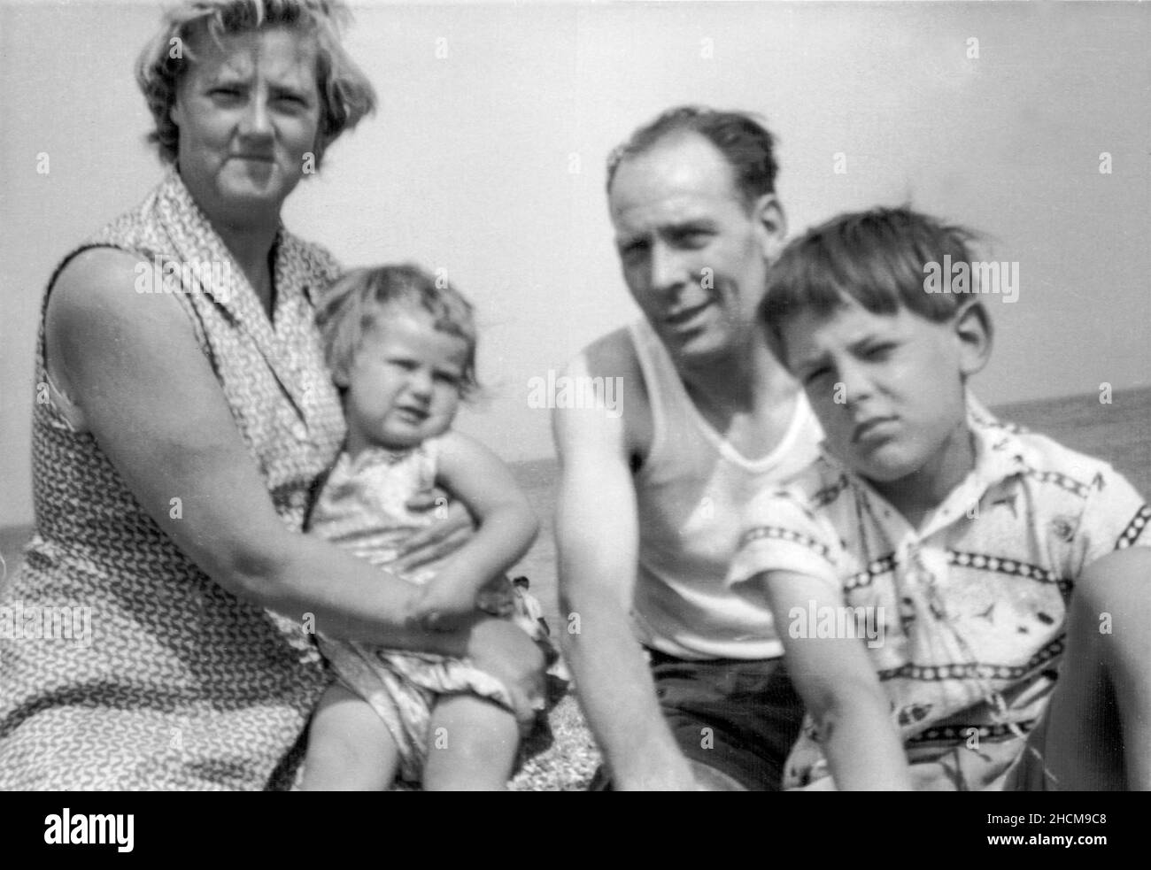1960s family beach hi-res stock photography and images - Alamy