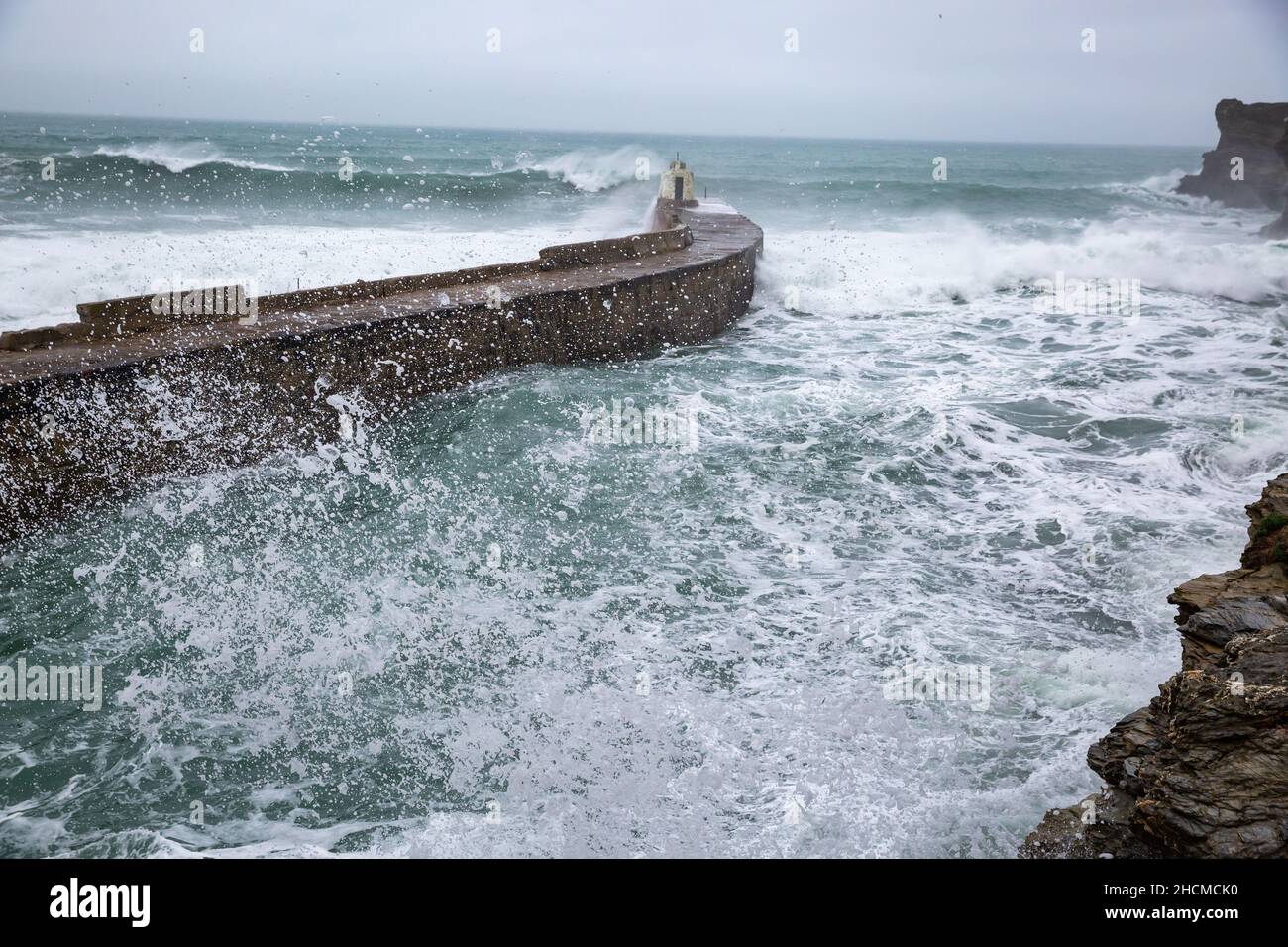 Portreath,Cornwall,30th December 2021,Large waves and stormy seas in ...