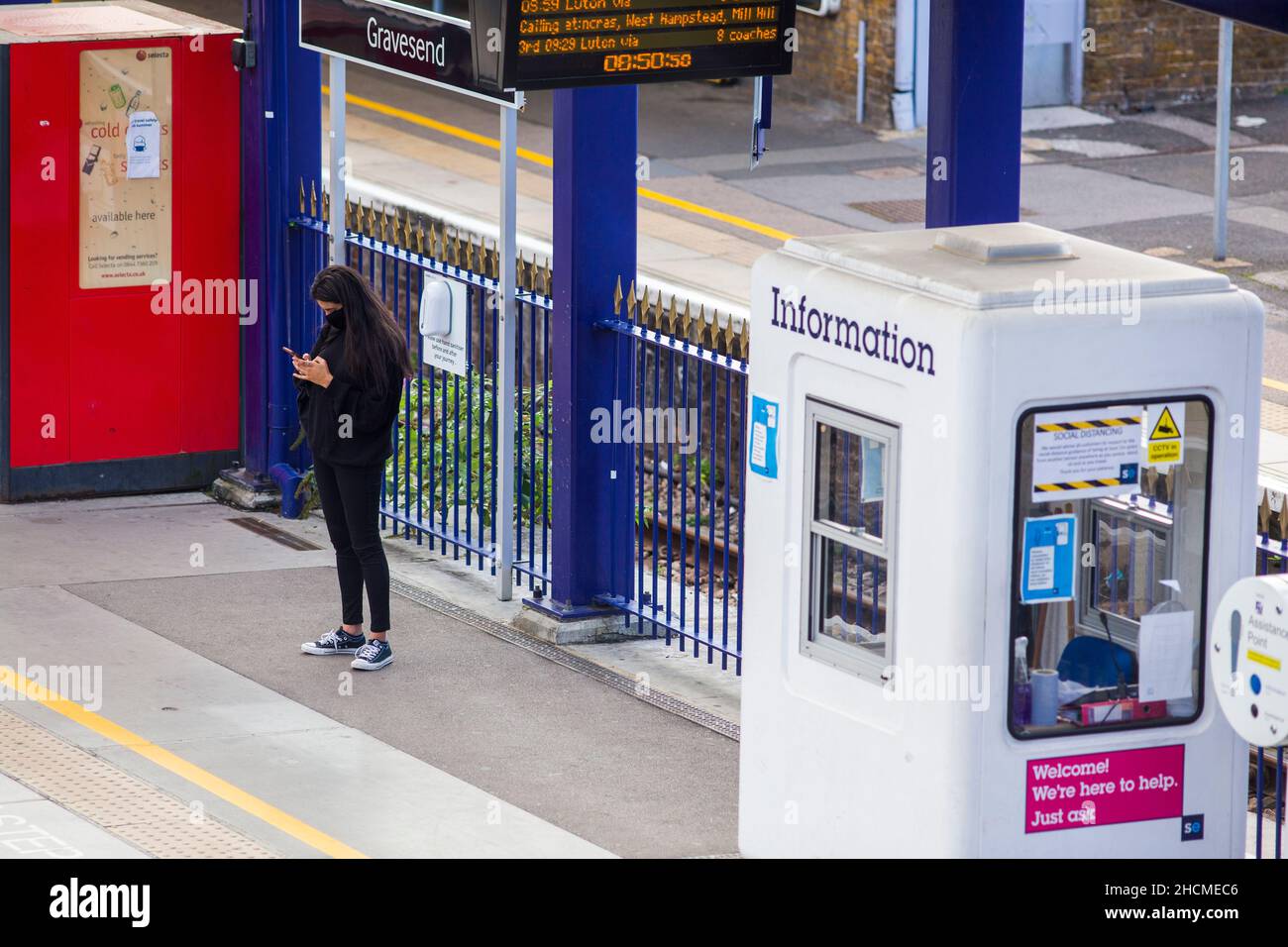 Gravesend train station hi-res stock photography and images - Alamy