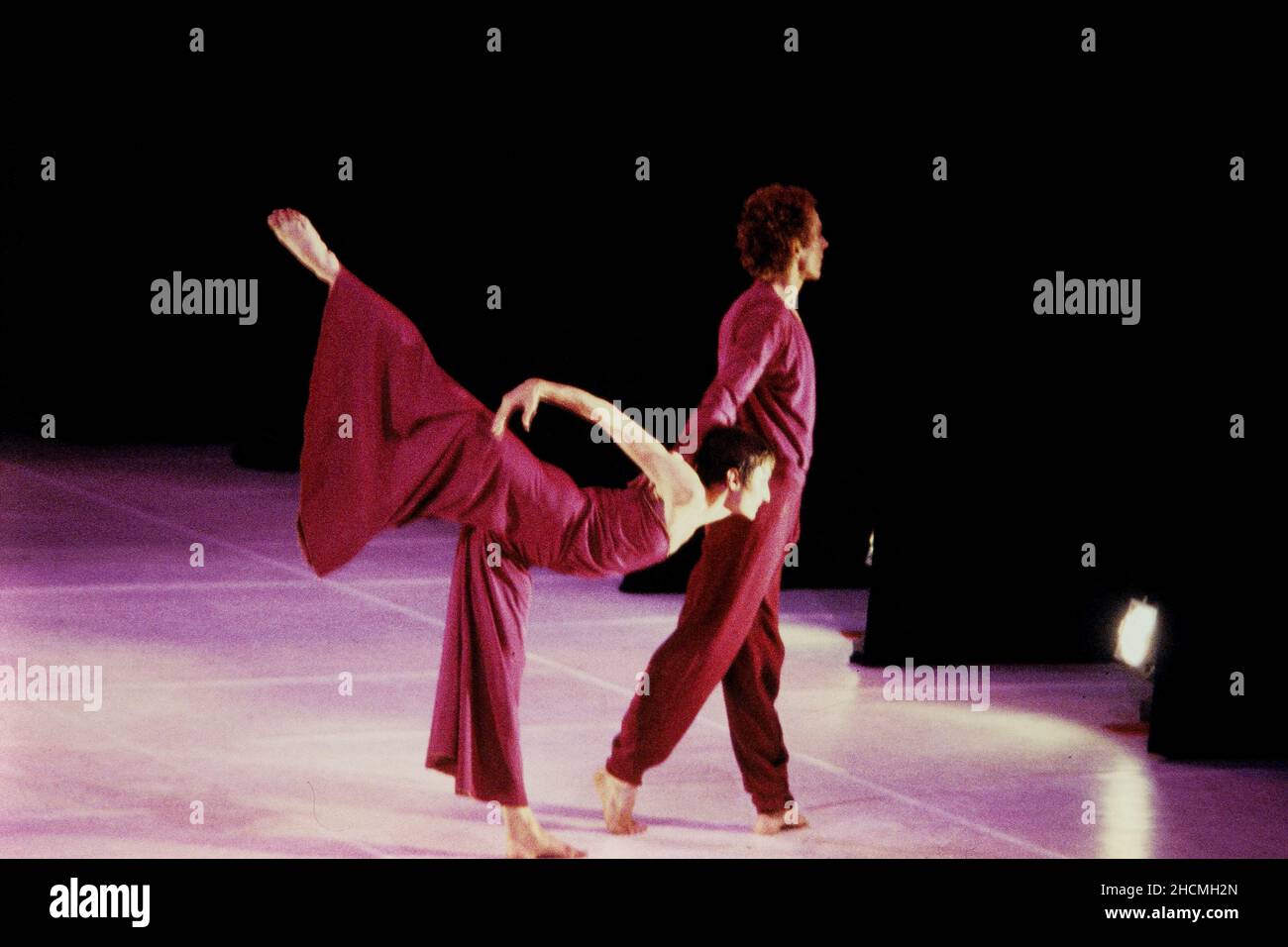 Archives 80ies: Jennifer Muller dance company performs in Lyon, France ...