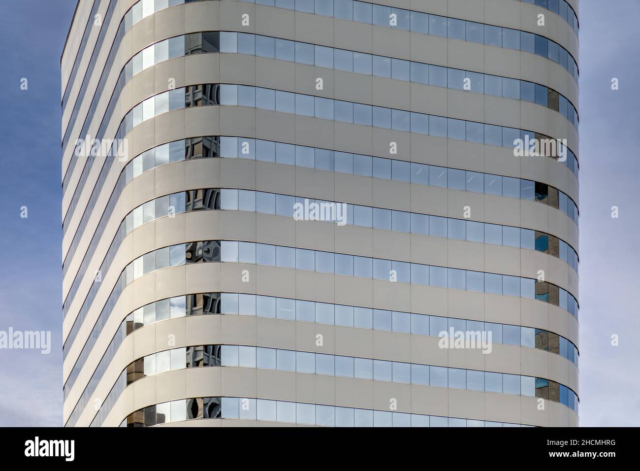 Two James Center / Wells Fargo Stock Photo - Alamy
