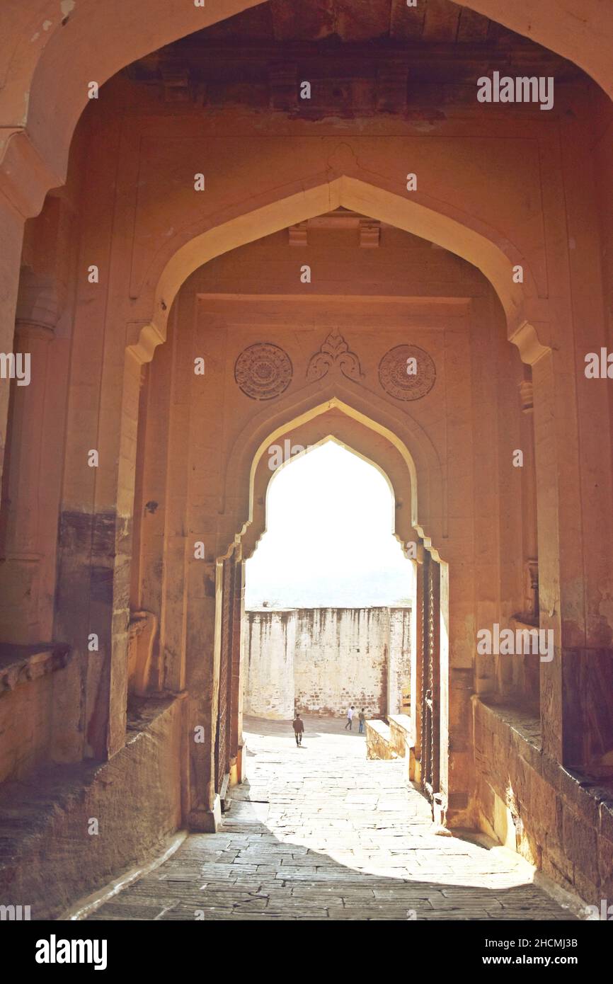 Arch gate design hi-res stock photography and images - Alamy