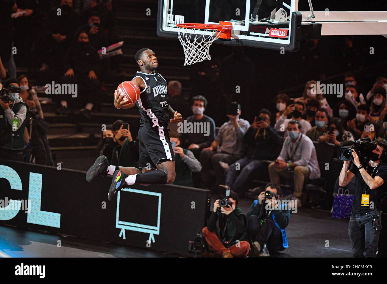 Dunk contest - All Star Game championship Elite at the Accor Arena in ...