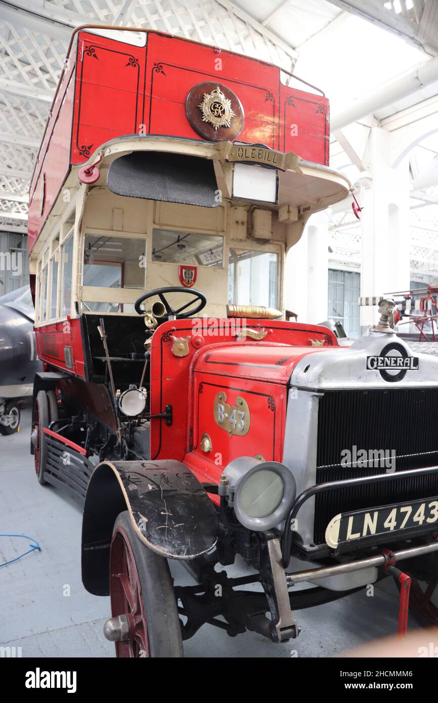 Motor bus transport 1914 hi-res stock photography and images - Alamy