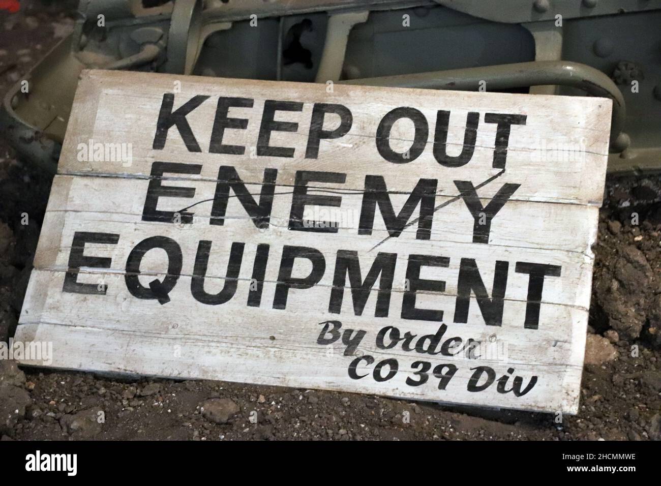 keep out sign Stock Photo - Alamy
