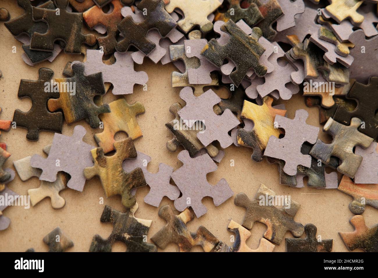 jigsaw puzzle pieces randomly scattered Stock Photo - Alamy jigsaw puzzle pieces randomly scattered Stock Photo - Alamy