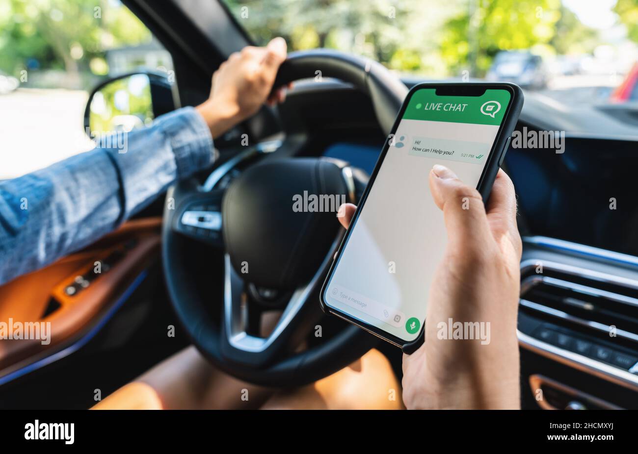 Car assistance hi-res stock photography and images - Alamy