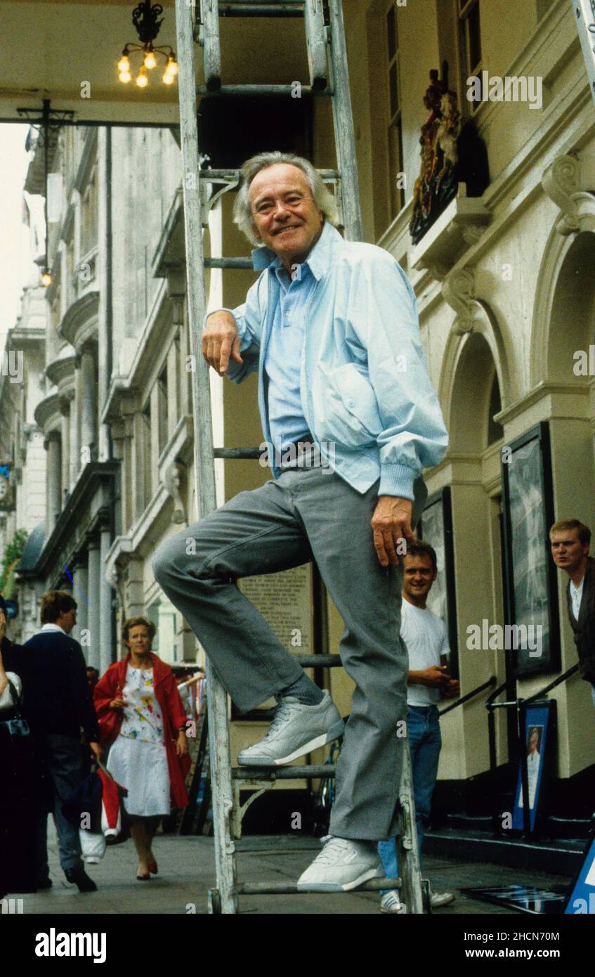 American actor Jack Lemmon in London September 1988 Stock Photo - Alamy