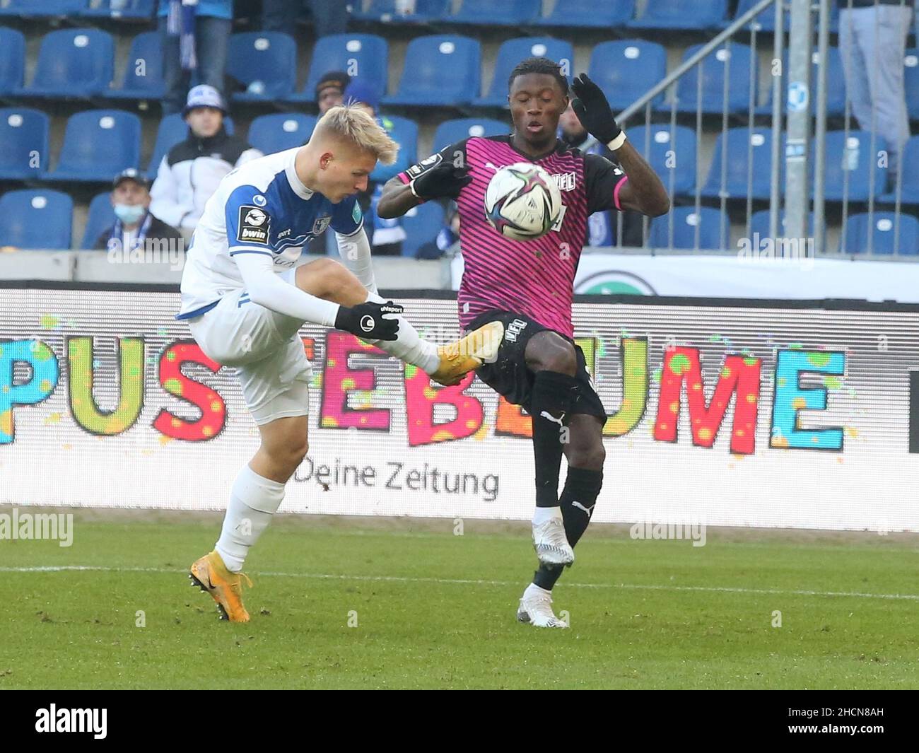 Aaron opoku hi-res stock photography and images - Alamy