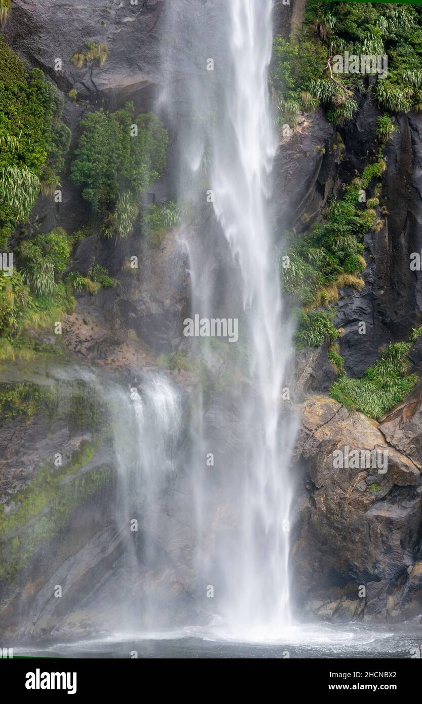 Milford sound fjord hi-res stock photography and images - Alamy