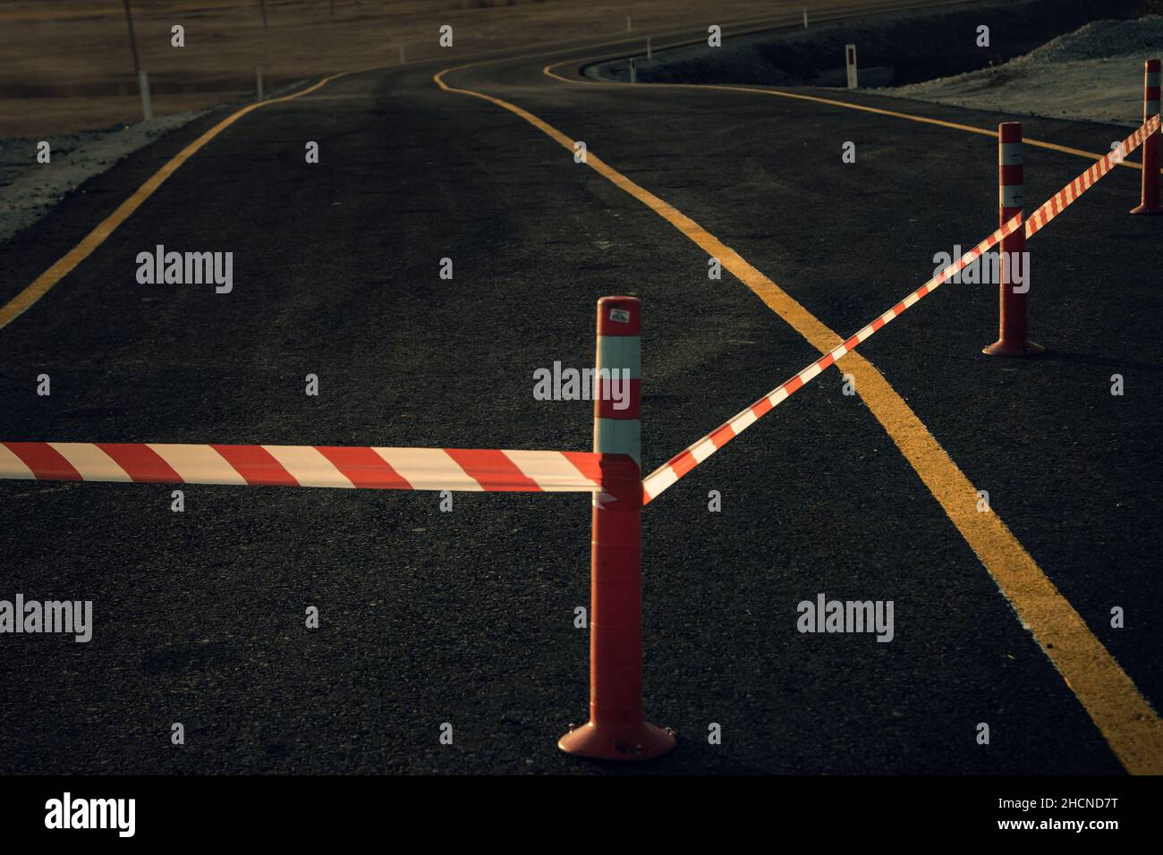 Sidewalk closed sign road barricade hi-res stock photography and images ...