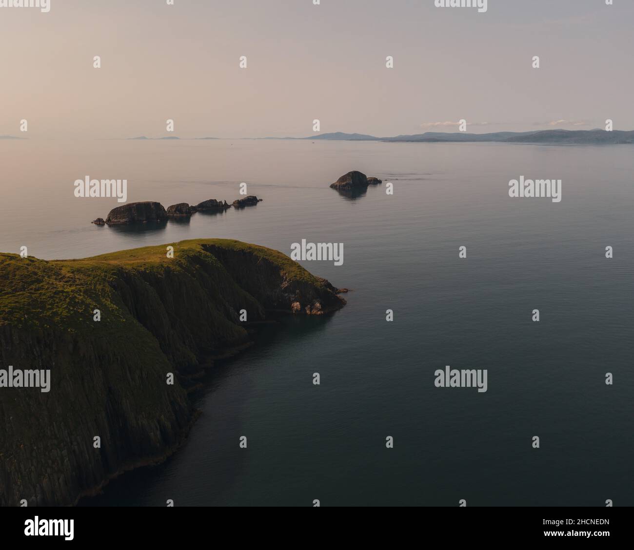 Shiants hi-res stock photography and images - Alamy