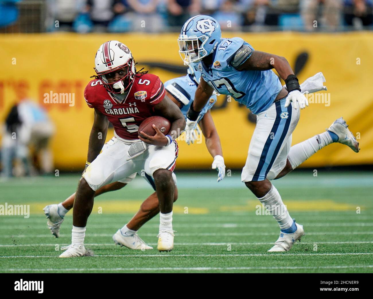 Charlotte, North Carolina, USA. 30th Dec, 2021. South Carolina ...