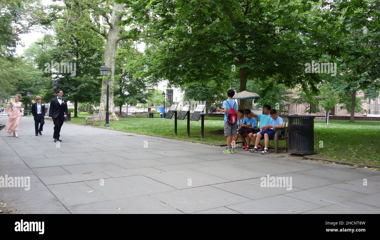 Anyday in the park hi-res stock photography and images - Alamy