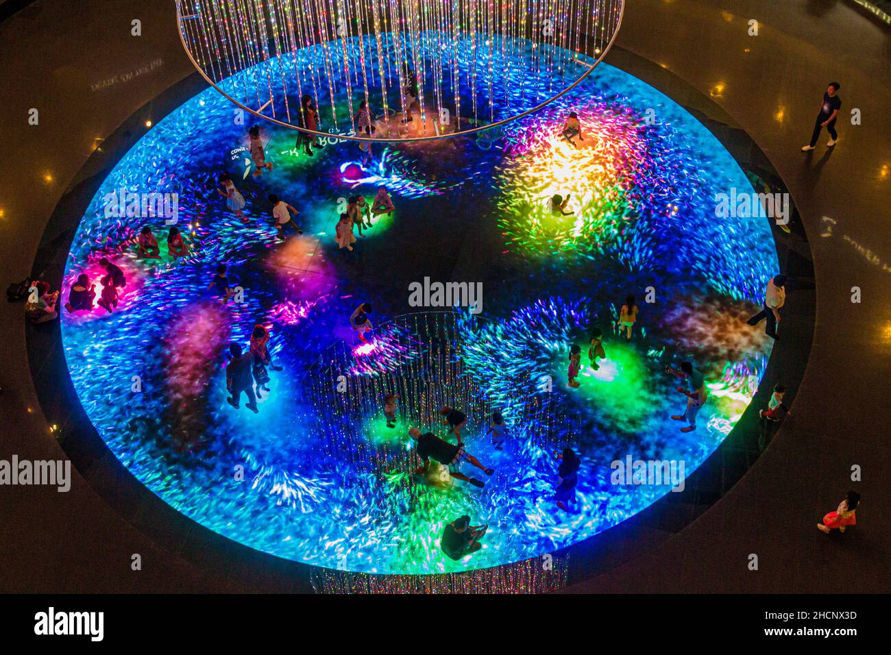 Children play inside shopping mall hi-res stock photography and images ...